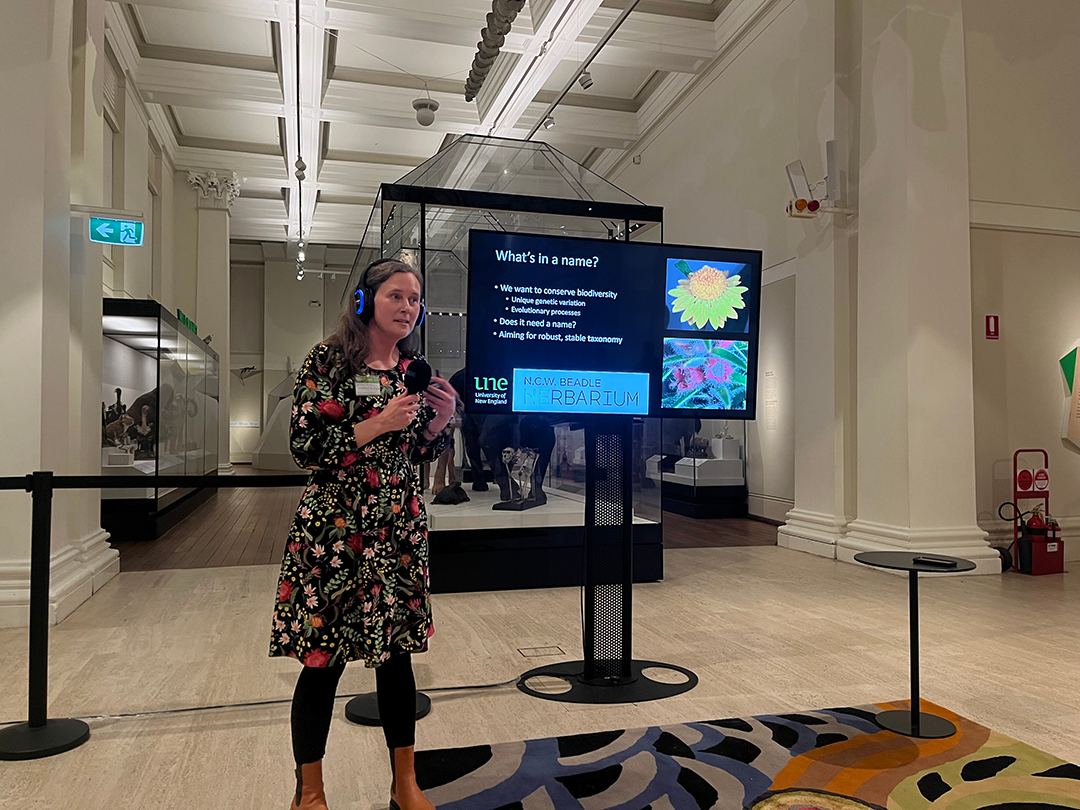 Crowds flock to see UNE at Sydney Science Trail - University of New ...