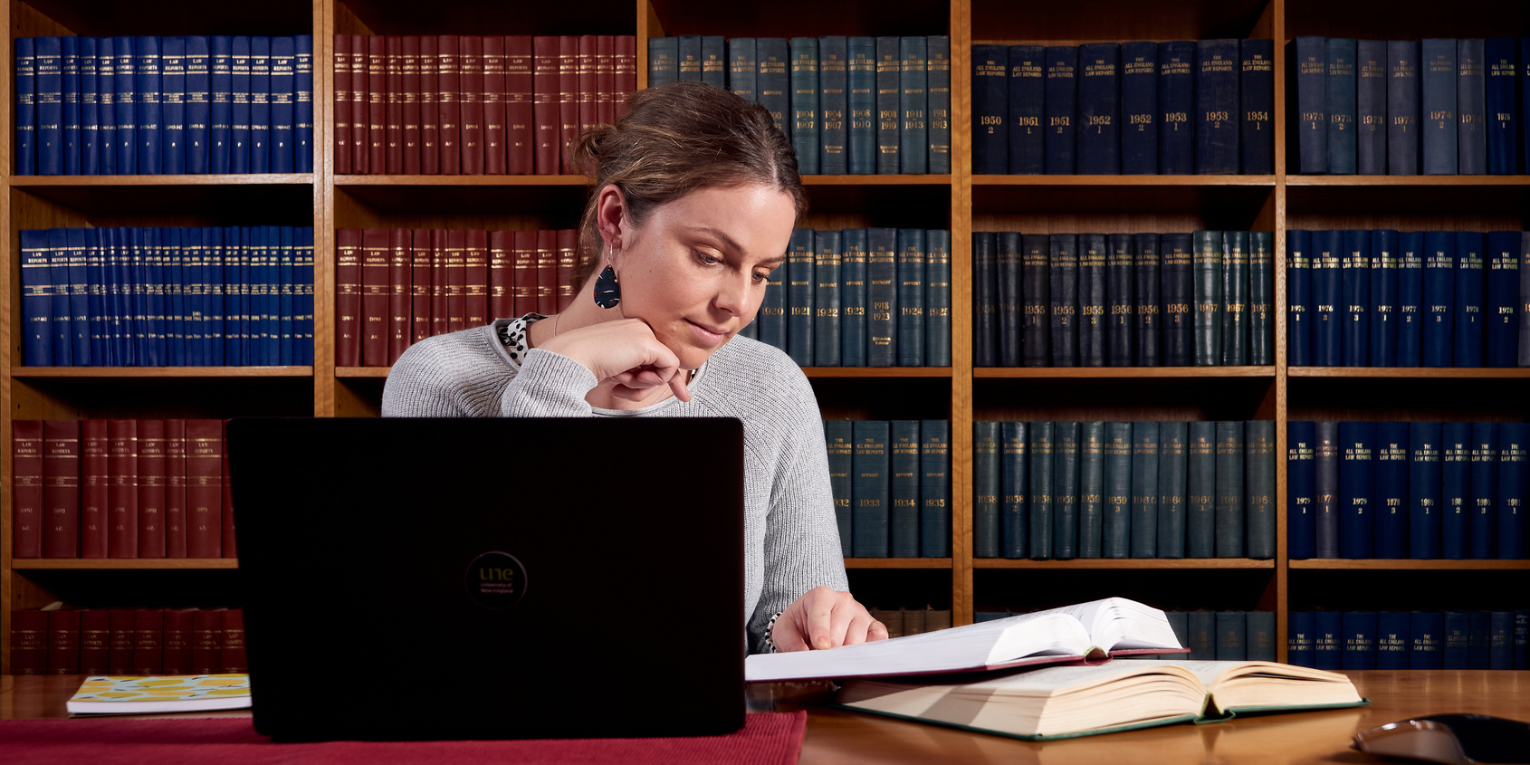 Bachelor of Accounting/Bachelor of Laws | University of New England